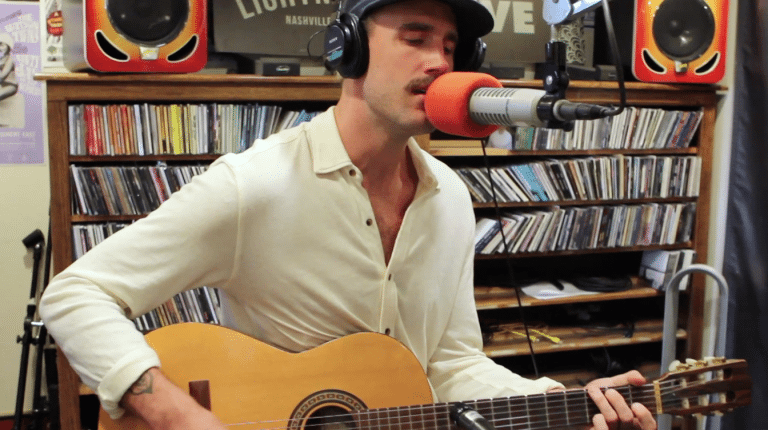 Rayland Baxter covers Bob Dylan's To Ramona [video] – Lightning 100