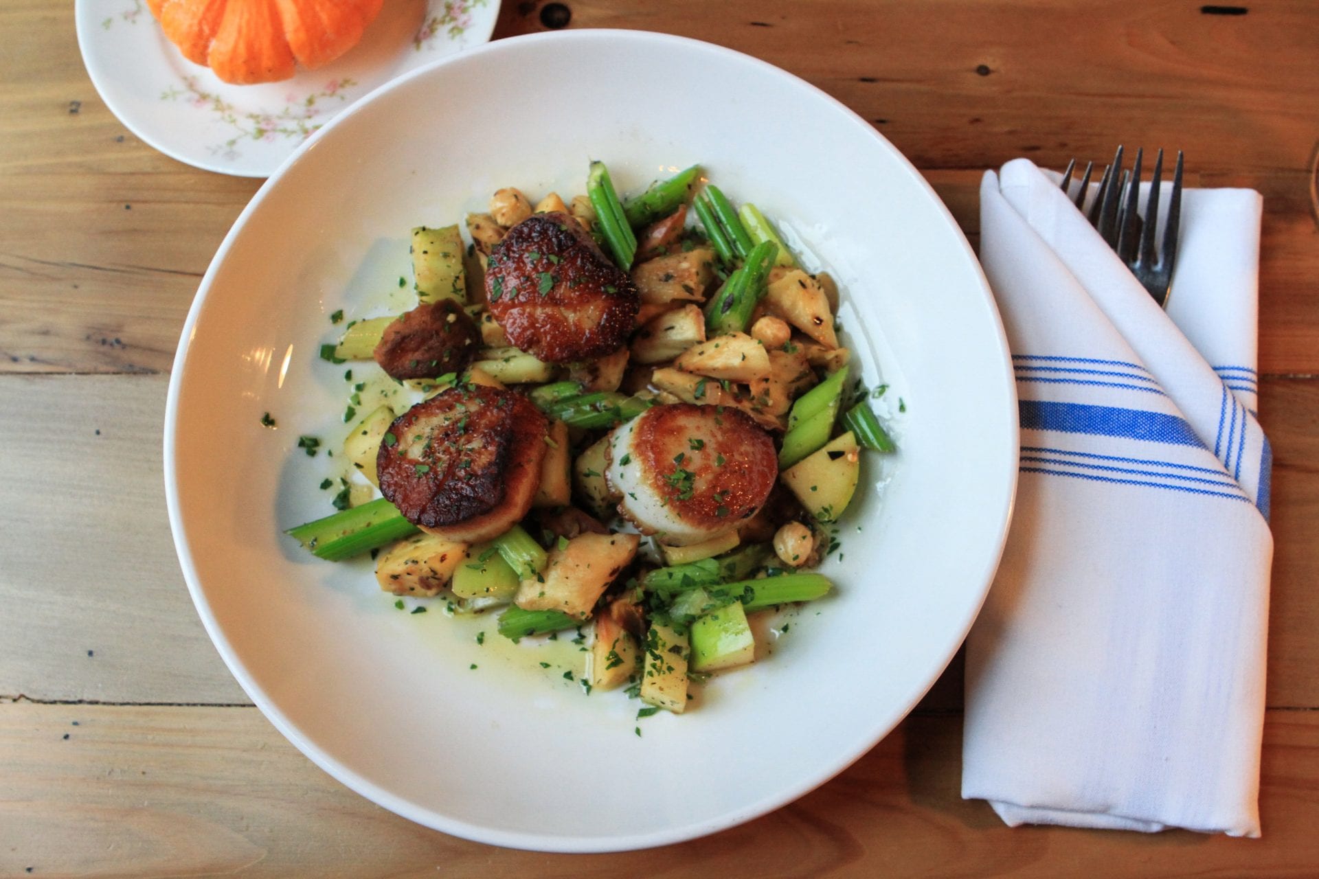 Reservations with Margot Cafe & Bar – Lightning 100