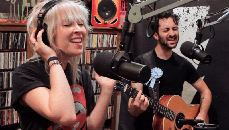 The Foxies perform "Dreaming" and "Battery" [video] – Lightning 100